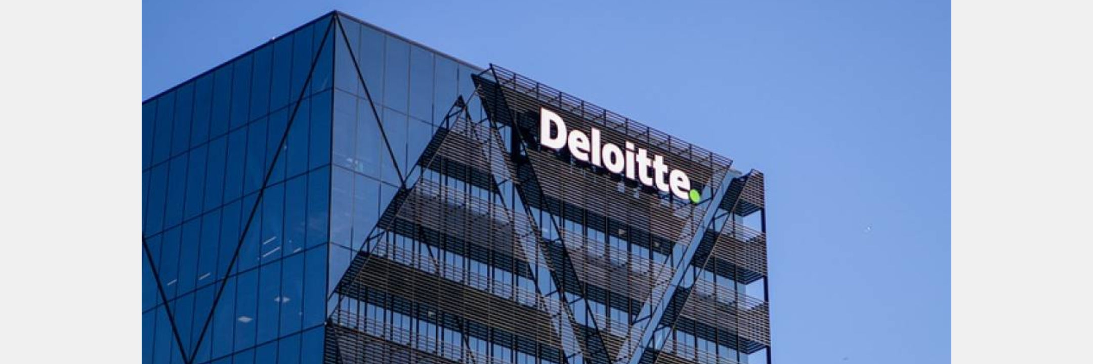 Deloitte's Free Data Analytics Internship: Apply Now! – fundaspring